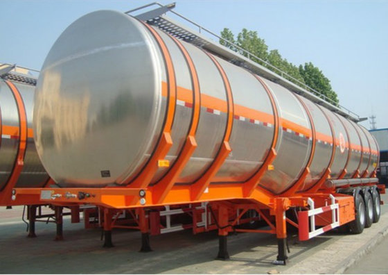 45000 Liters Capacity Diesel Fuel Trailer 3 Axle With 4 Inch Manhole Cover