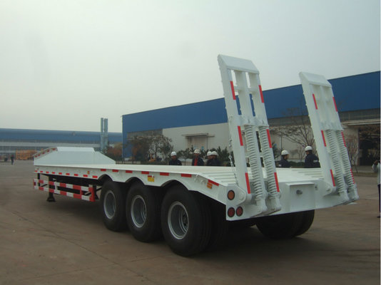 CIMC Original Low Bed Trailer 3 Axles 60 Ton Detachable With FUSO Truck Head