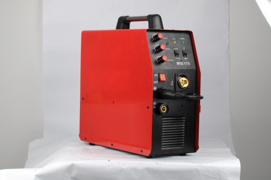 Multifunctional CO2 MIG Welding Machine 80% Efficiency Digital / Synergic Control