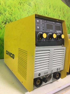 Yellow IGBT Inverter Welding Machine Alloy Steel Housing With Low Spatter