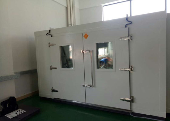 Simulated automobile temperature humidity walk-in climate chamber
