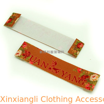 Colorful Heat Transfer Clothing Labels With Customized LOGO Fashion Design