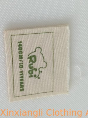 Durable Heat Transfer Clothing Labels , Brand Name Tags For Clothing Line