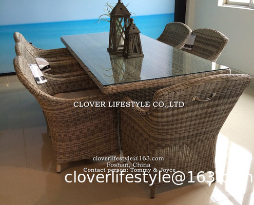 Round wicker dining table  for Home,Hotel,Garden and Beach by Clover Lifestyle Outdoor Furniture China Leisure furniture