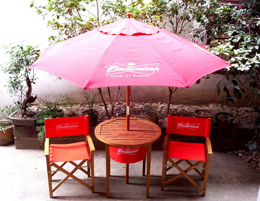 China LFurniture Double Foldable Wooden Beach Chair with Wooden Ice Bucket Table and Beach Umbrella-9