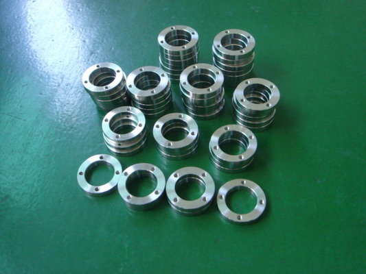 Metal que trabaja a máquina de la precisión del CNC del anillo SS304 del acero inoxidable y compuesto no-metálico