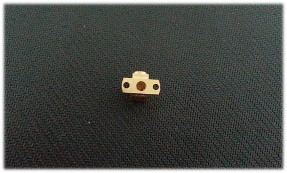 El CNC por encargo del cobre dio vuelta a piezas que trabajaban a máquina de la precisión del servicio/CNC de las piezas