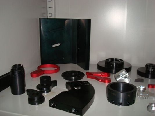 Piezas de la precisión del torno del CNC y escala del grado que trabajan a máquina para la perforadora de pulido o