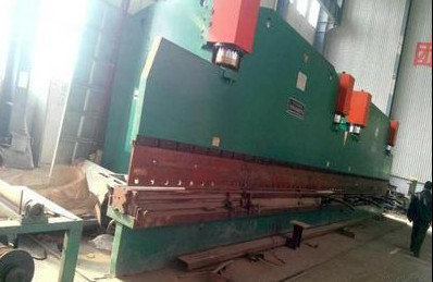 Two Huge Sheet Metal  Bending Machine Hydraulic System Light  Pole Synchronization CNC