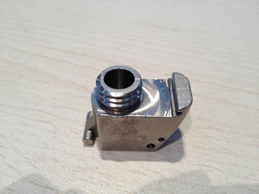 Piezas de torneado del torno del servicio del CNC del vacío que trabajan a máquina profesional para el automóvil