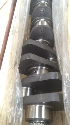 6D95 6D102 6D108 6D110 6D114 6D125 6D140 6D155 6D170 engine crankshaft