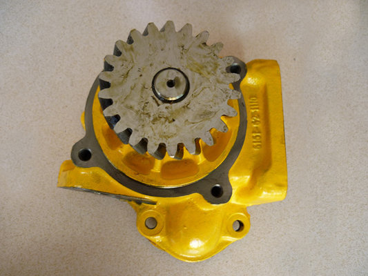 6D95 6D102 6D114 6D125 6D155 6D170 engine water pump ,  6151-62-1104  6736-61-1202