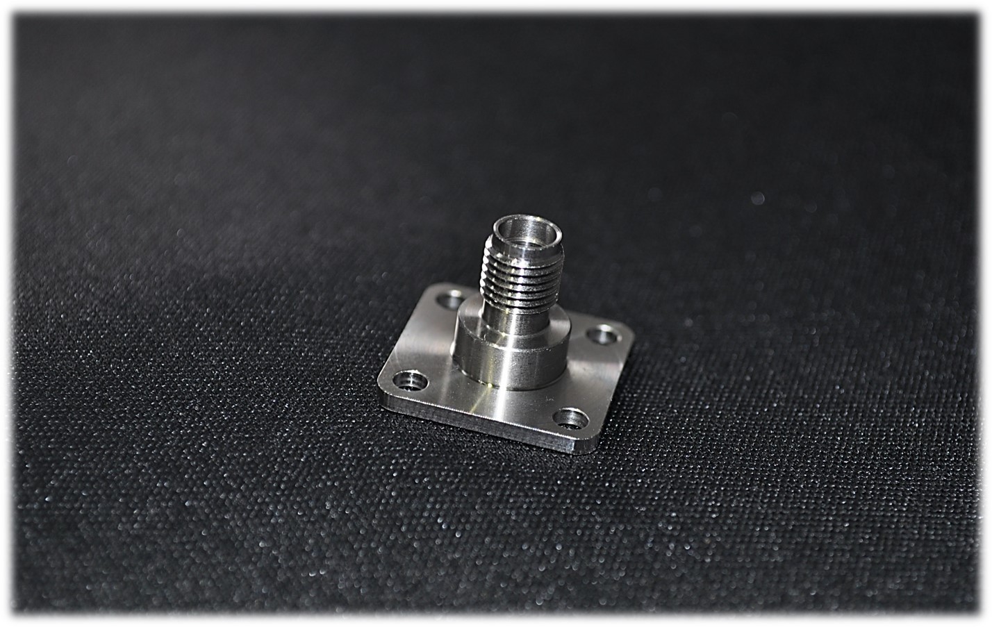 Highly Precise Aluminium CNC Milling Parts Aerospace RF Connector