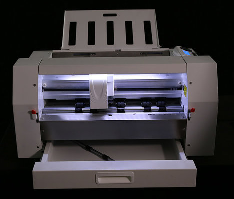 Red Light Position Sheet Fed Die Cutter , Digital Vinyl Label Cutter