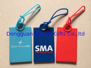 China Custom Logo Blue Red Soft Silicone Card Holder Wallet / Card Pouch With String For Safety Protect Cards supplier