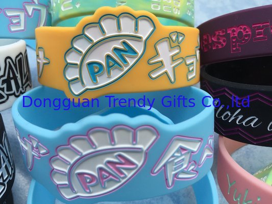 2016 Promotion Gift Debossed Silicone Bracelet / Silicone Wristband Eco-friendly supplier