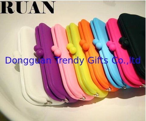 Beautiful Girls Candy Silicone Coin Pouch / Silicone Cosmetic Pouch With Multi Function,Round And Rectangle Available supplier