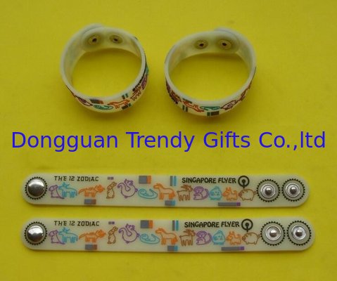 Personalized Soft PVC Rubber Wristband Sport Bracelet With Embossed Logo , Adjustable Size supplier