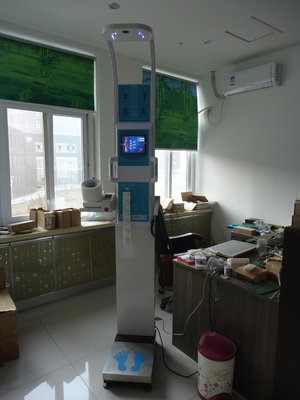 DHM-600A Multi-function ultrasonic weight and height scale with touch LCD screen Electronic  weighing Scale