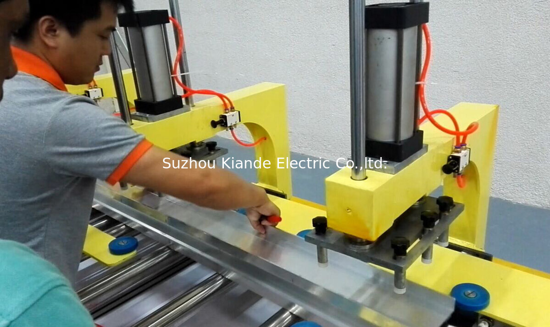 Busbar Automatic Assembly Line/Busbar Production Equipment, sandwich barway manufacturing machine