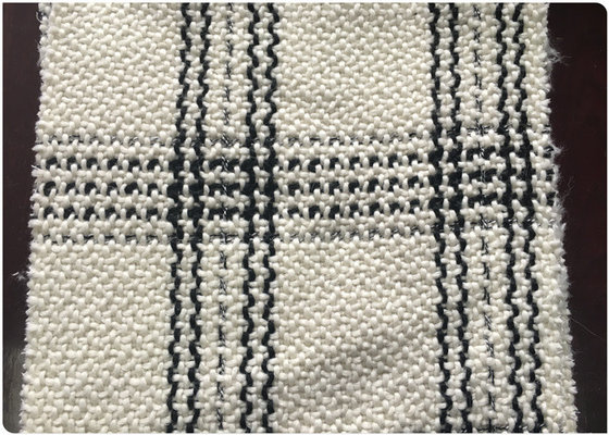 White Tartan Lightweight Wool Fabric For Autumn / Winter / Spring Jacket Channel Style Tweed