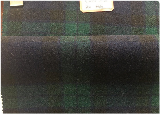 Double Sided Green Tartan Fabric 60% Wool , Scottish Plaid Fabric With Horizontal And Vertical Line
