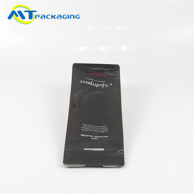 Easy To Carry Flat Bottom Pouch Oxygen Isolation With Zipper On Top