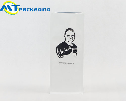 Moisture Proof Biodegradable Food Packaging Bags With Elegant Generous Appearance