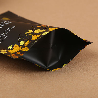 Stand Up Design Nut Packaging Bags For Shelf Display ISO Certification