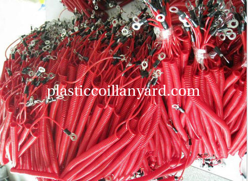Light weight red coiled tackle leash spiral cord with stainless steel clip and metal hook supplier