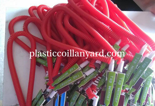 China wholesale plastic bib clip dental clinic tatoo napkin baby patient napkin holders supplier