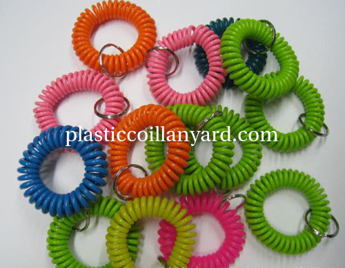 Plastic colorful wrist coil wrist band key ring chain for outdoor sport w/split ring 25mm supplier