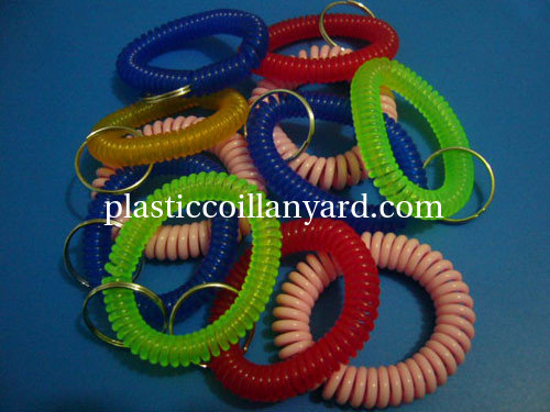 Colorful plastic spiral coil wrist band key ring chain small order quantity accepted coils supplier