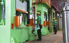 4 Column Heavy Duty Hydraulic Press Machine Reliable Operation Processing Size 2"-8"