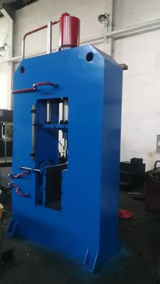 2.5D Stainless Steel Elbow Forming Machine Clamping Force 6300KN Dimension 5.5*2.8*2.7