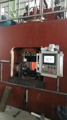 25Mpa Tee Forming Machine Three Operation Mode Table Size 1650*1800mm For Pipe Fittings