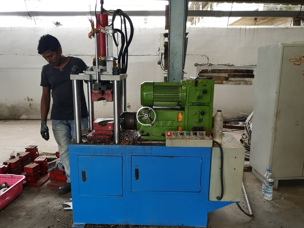 Elbow Beveling Machine, single head, suitable for elbow, tee, reducer, pipe end, three blades, CE Approved