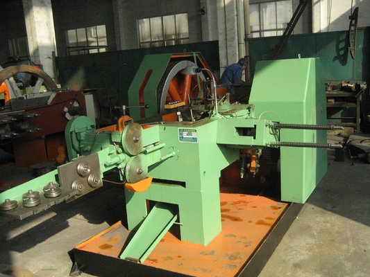 Green Bolt Forming Machine For Screw Heading Making , Fully Automatical