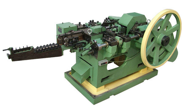 Customized Low Carbon Steel Wire Nail Machine With Horizontal Layout , ISO-9001 Approved