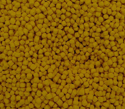 China Suitcase Coloring Deep Yellow Plastic Masterbatch With 180 ℃ Heat Resistance supplier