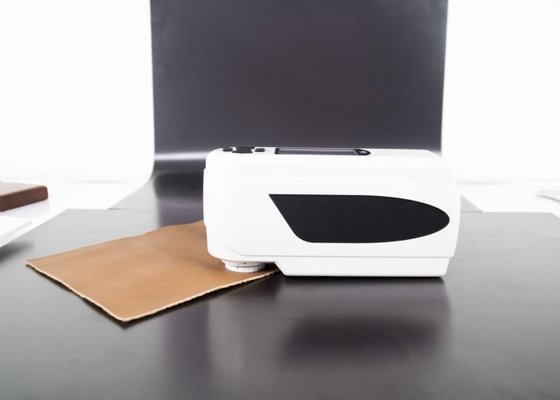 High End Handheld Colorimeter Research Institutes Laboratories Color Matching Spectrophotometer NH300