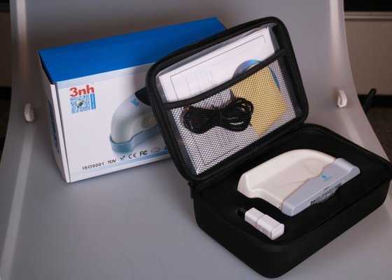 Portable Digital Gloss Meter NHG60 60° Gloss Test Instrument For Metal Leather Tile Fabric