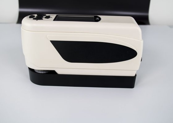 NH300 Portable Spectrophotometer Colorimeter Plastic Particle Laboratory Colour Measure Instrument