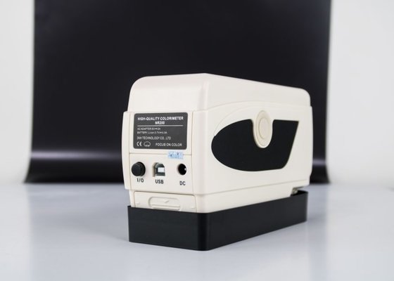 CE Passed Laboratory Colorimeter NR200 For Bath Towel Pillow Covers Color Difference Analyze