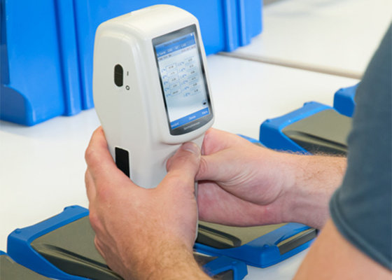 Handheld Spectrophotometer NS800 Vertical User Friendly High Accuracy For Plastic Textile Painting Dying