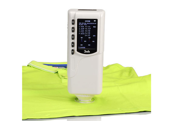 Economic Handheld Colorimeter NR60CP Switchable 8mm and 4mm Measuring Apertures for Coating Cloth Color Matching