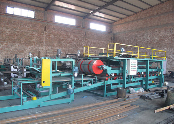 Multifunctional Color Steel Sandwich Panel Production Line 32KW Automatic Control For Roof