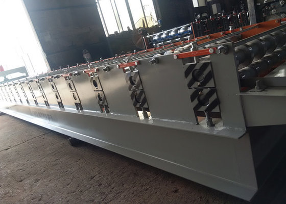 Galvanized Metal Wall Panel Roll Forming Machine Color Steel Material 350H Frame