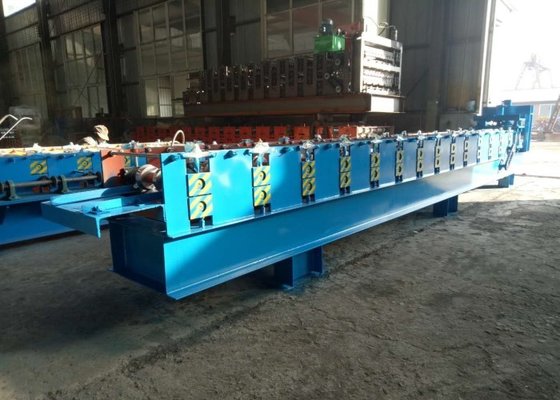 Colored Glaze Steel Ridge Cap Forming Machine Aluminum 15 Rows Stand