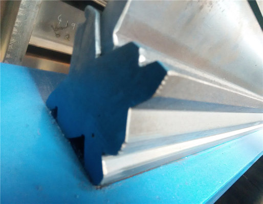 Ibr Corrugated Roof Sheet Metal Decoiler , Hydraulic Bending Machine